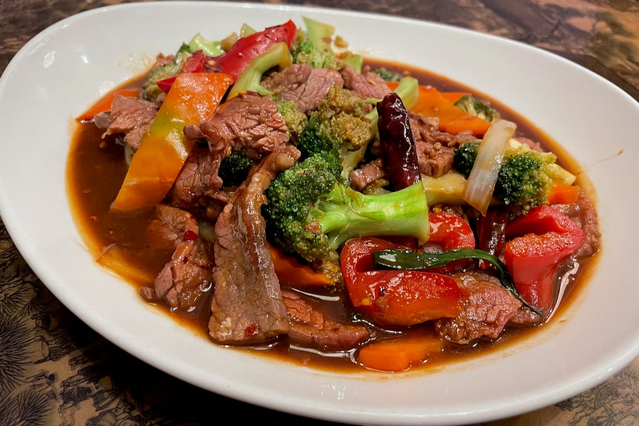 Mongolian Beef 🌶 | Saigon Landing